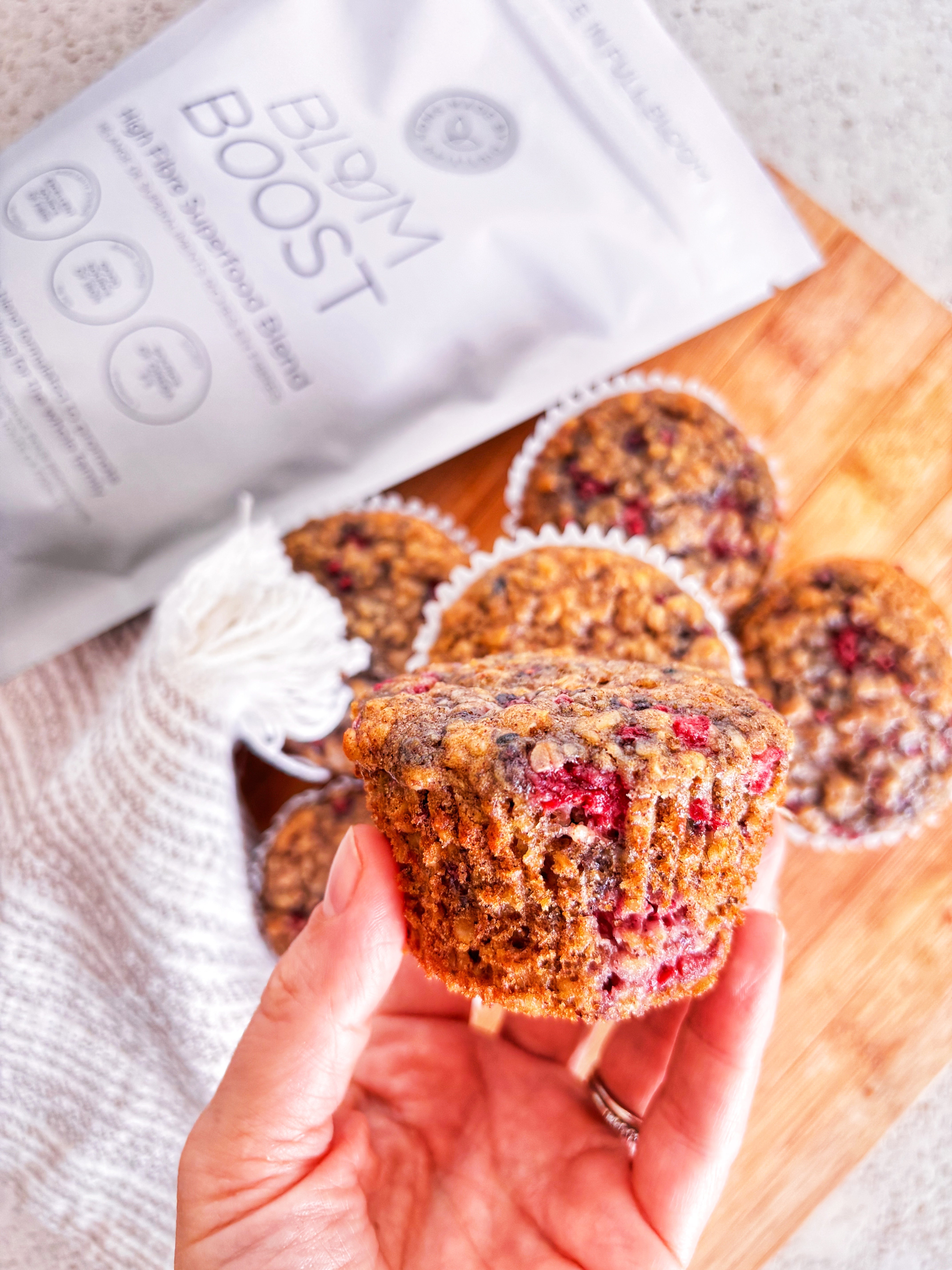 High Fiber Oatmeal Raspberry Muffins – Bloom Nutrition, Dietitians